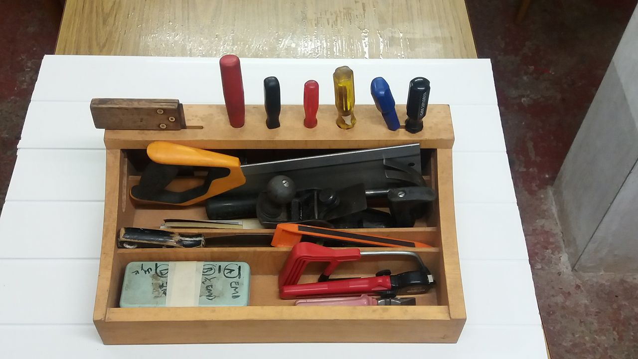 15991972_10154360730338196_1939247907_o – Tools For Solidarity